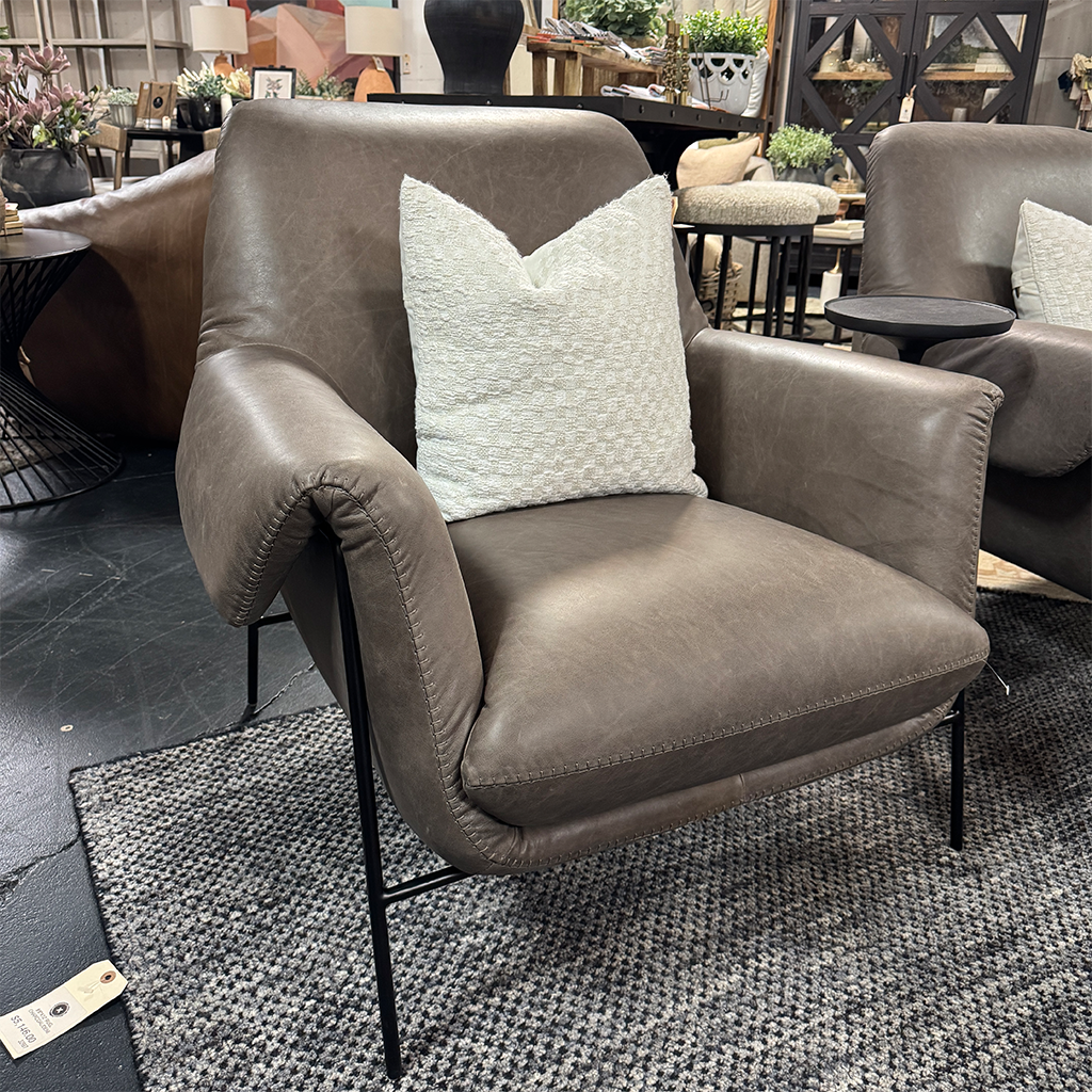 August Chair – Trove Warehouse