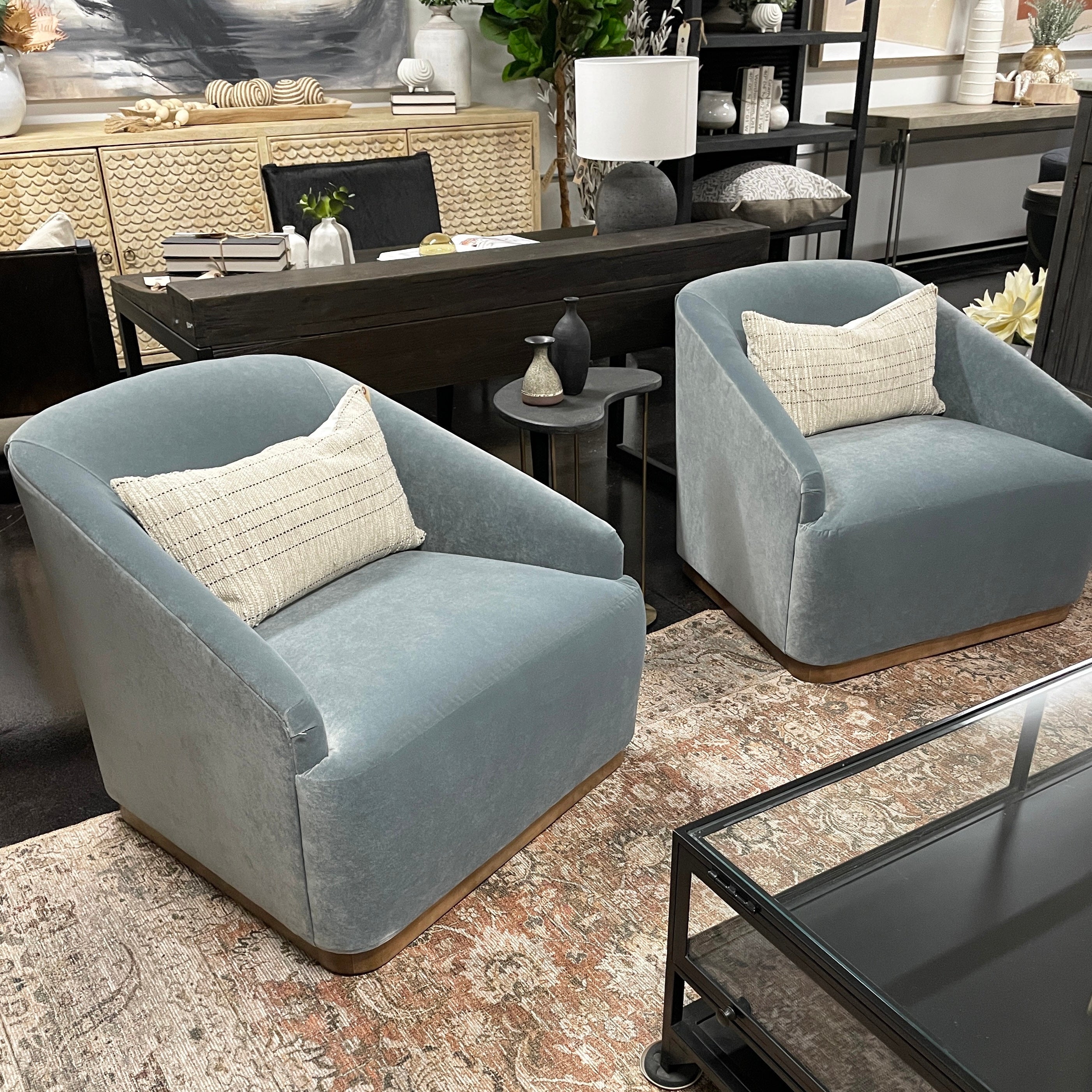 Bernie Swivel Chair – Trove Warehouse