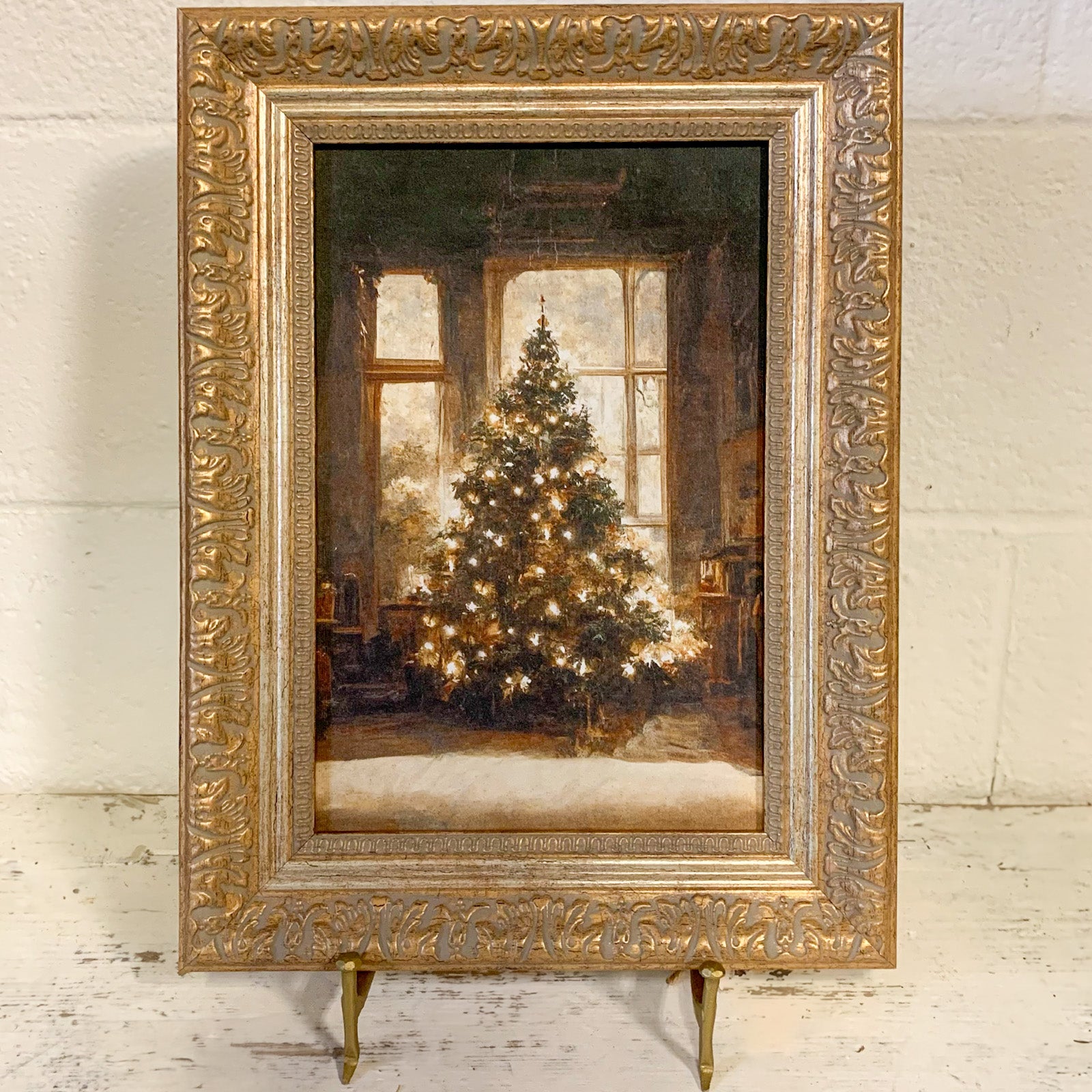 Glowing Christmas Tree – Trove Warehouse